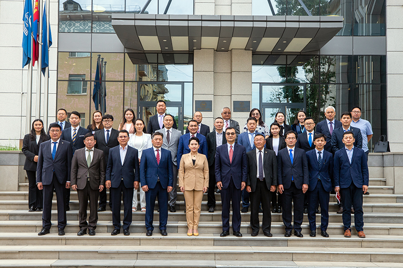 Монгол Хятадын эдийн засаг худалдааны хамтын ажиллагааны олон улсын эрдэм шинжилгээний бага